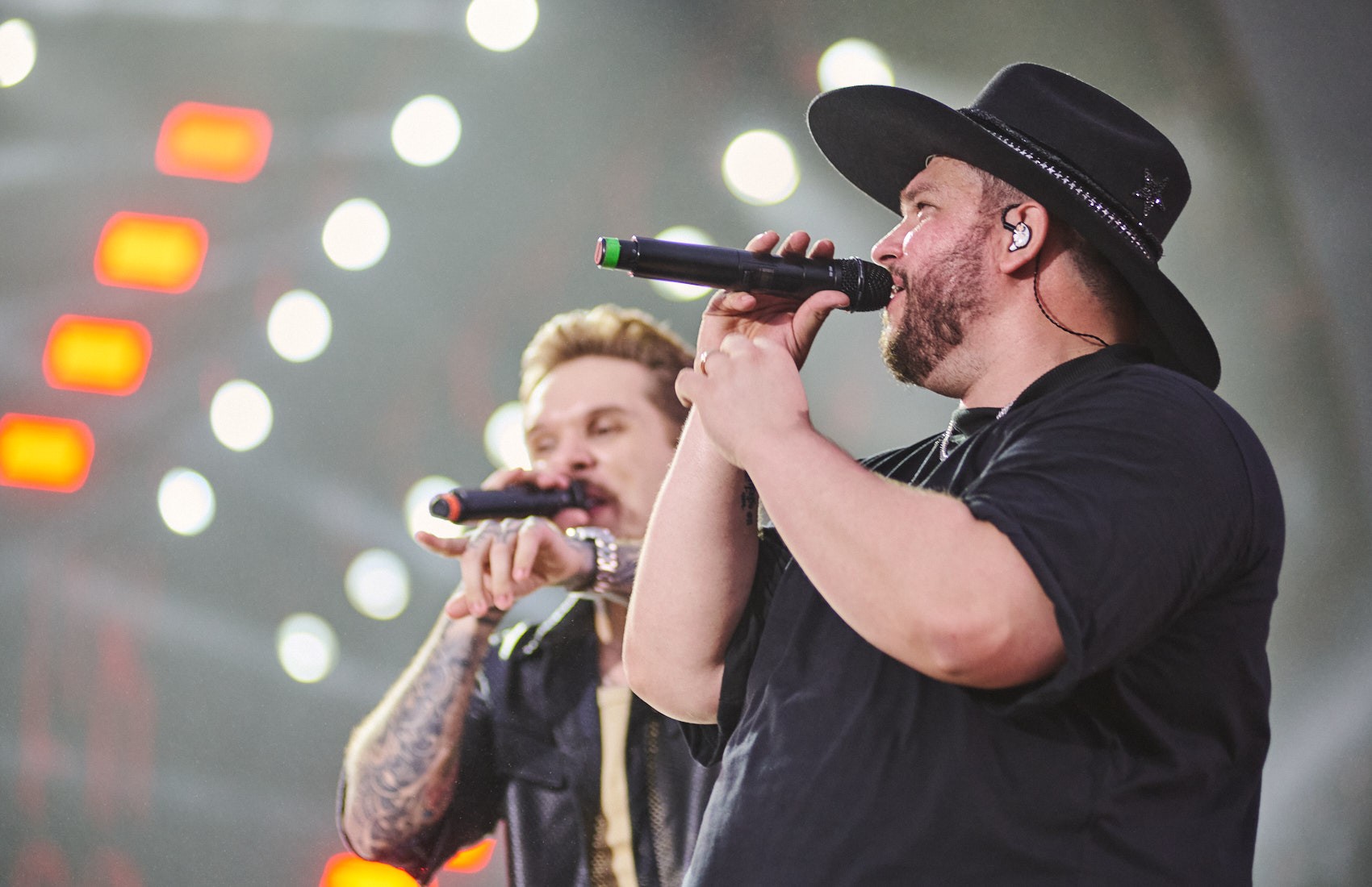 Felipe & Rodrigo amanhecem no palco do rodeio de Ribeirão Preto com ...