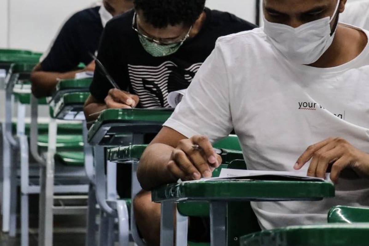 Cerca de 90 concursos públicos abertos reúnem quase 17 mil vagas no ...