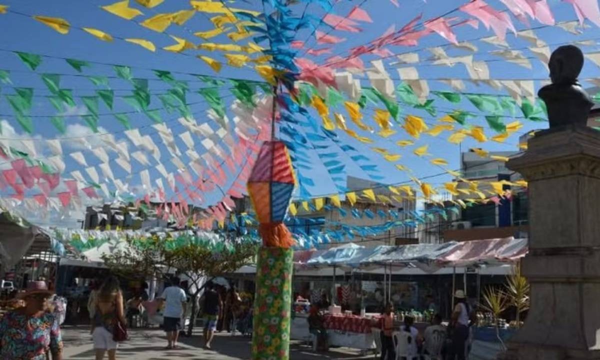 Acordo libera 'guerra de espadas' em Senhor do Bonfim | G1