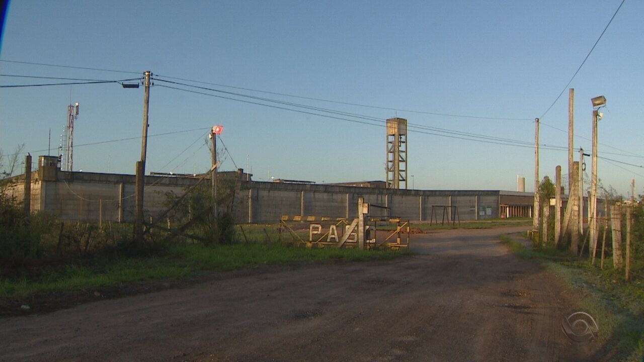 Bloqueadores de celular não funcionam em presídio de segurança máxima ...