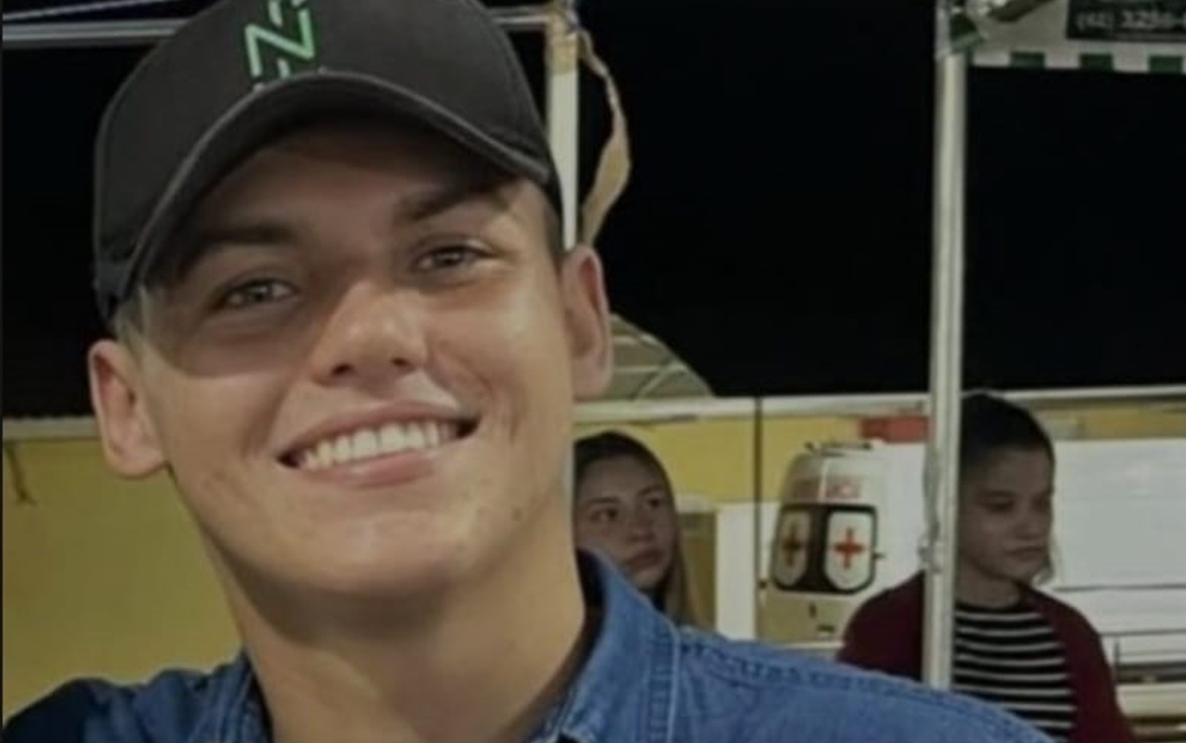 Homem morre após carro bater em árvore e pegar fogo em São José da Barra, MG | Sul de Minas | G1