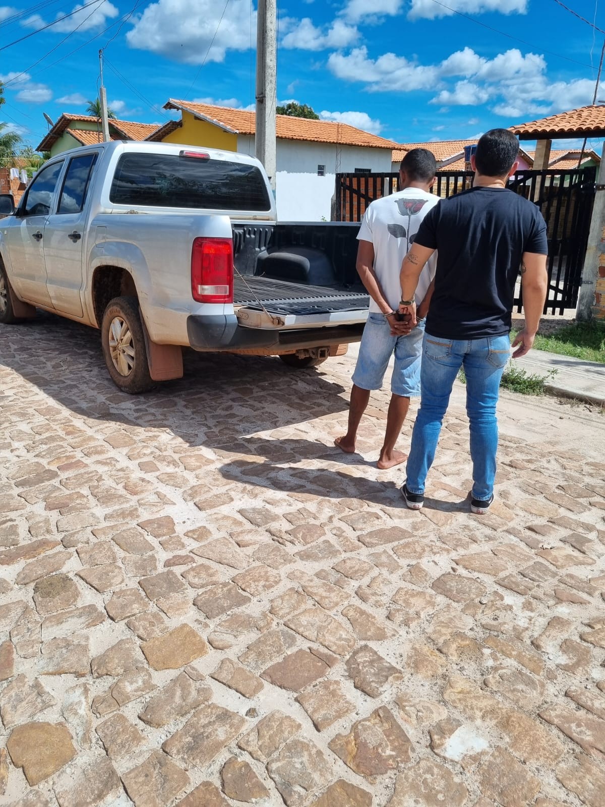 Polícia Prende Quinto Suspeito De Matar Homem Por Espancamento Em José