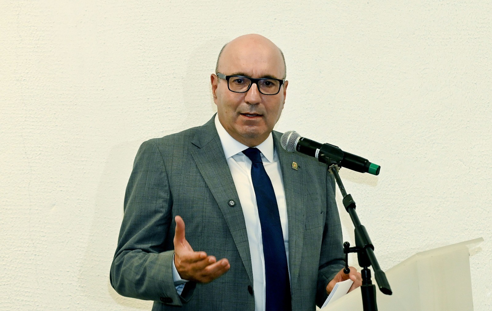 Cerimônia e sessão solene: entenda evento que dará posse ao prefeito ...