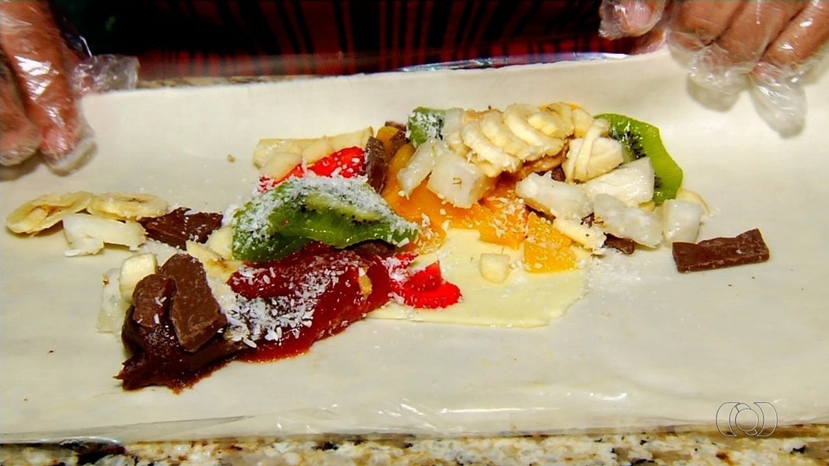 Veja a receita do pastel doce que leva mais de 10 ingredientes no ...