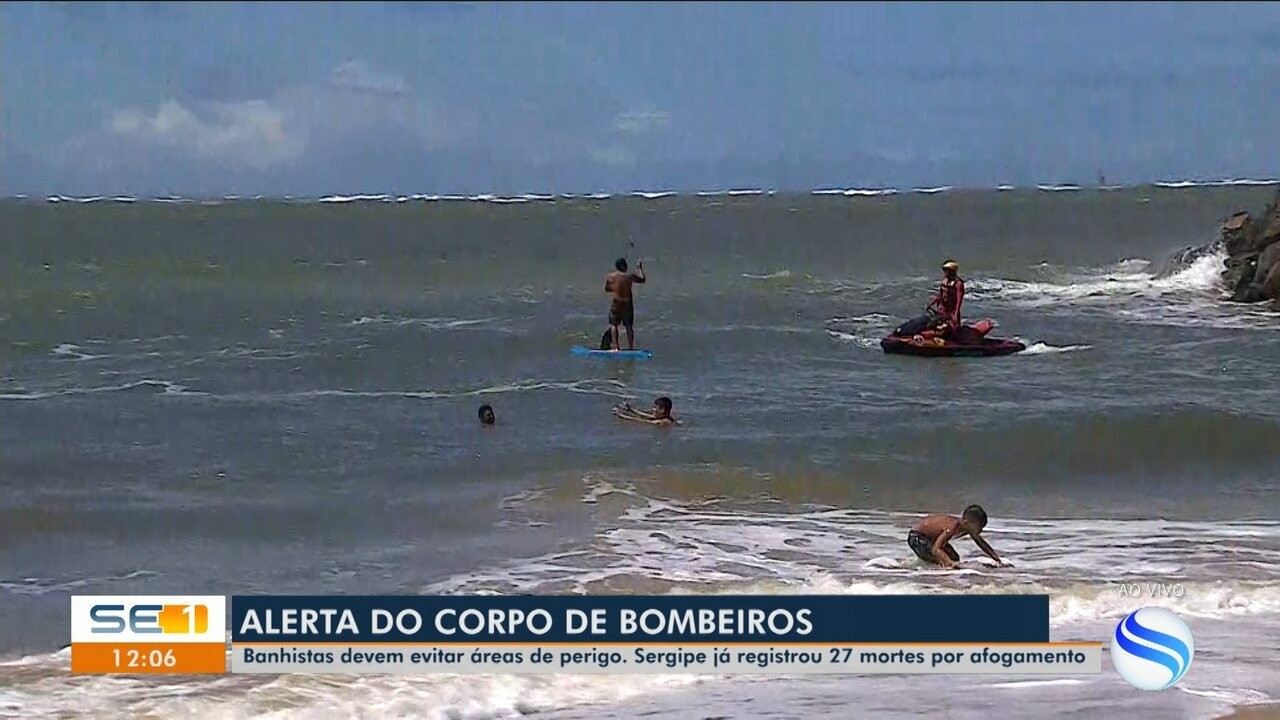 Praia próxima ao encontro do rio com o mar em Aracaju é local de risco ...