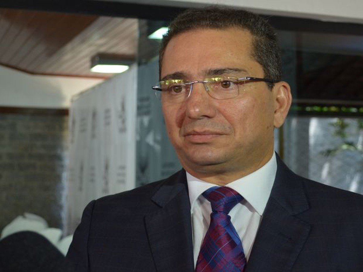 Justiça determina volta de Mendonça Prado à presidência da Emsurb, diz ...