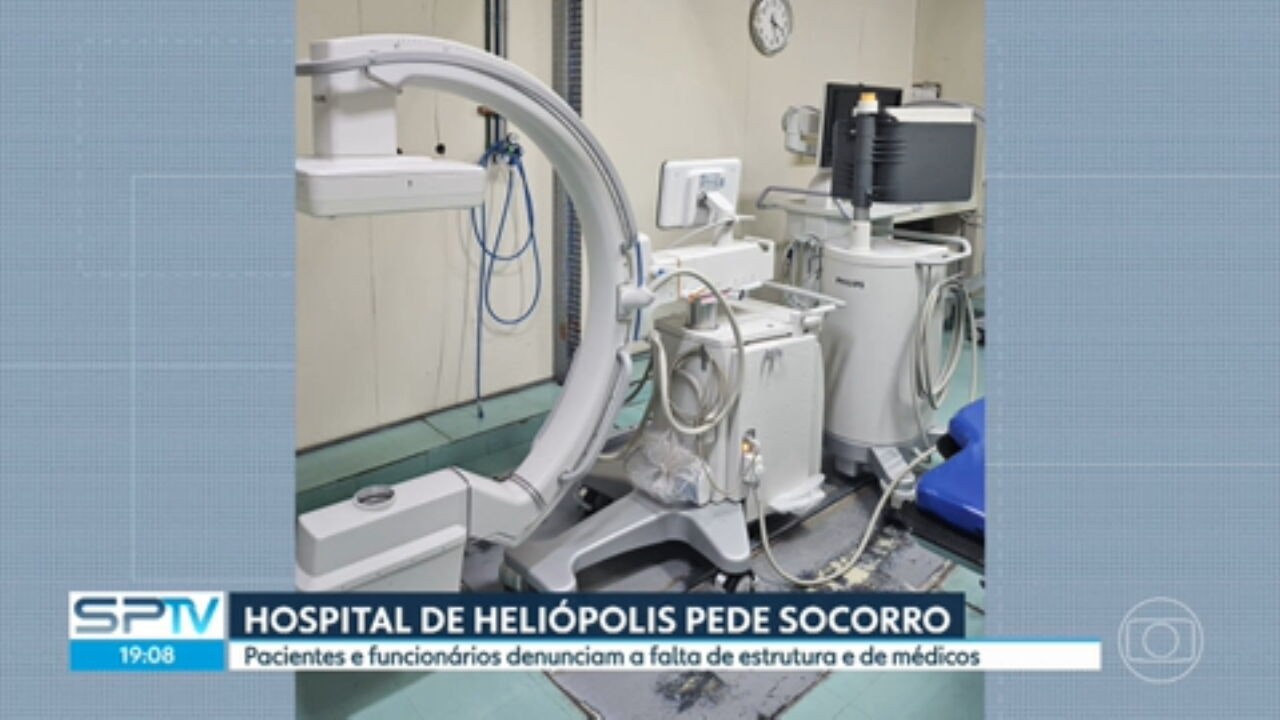 Funcionários e pacientes do Hospital Heliópolis, na Zona Sul de SP ...