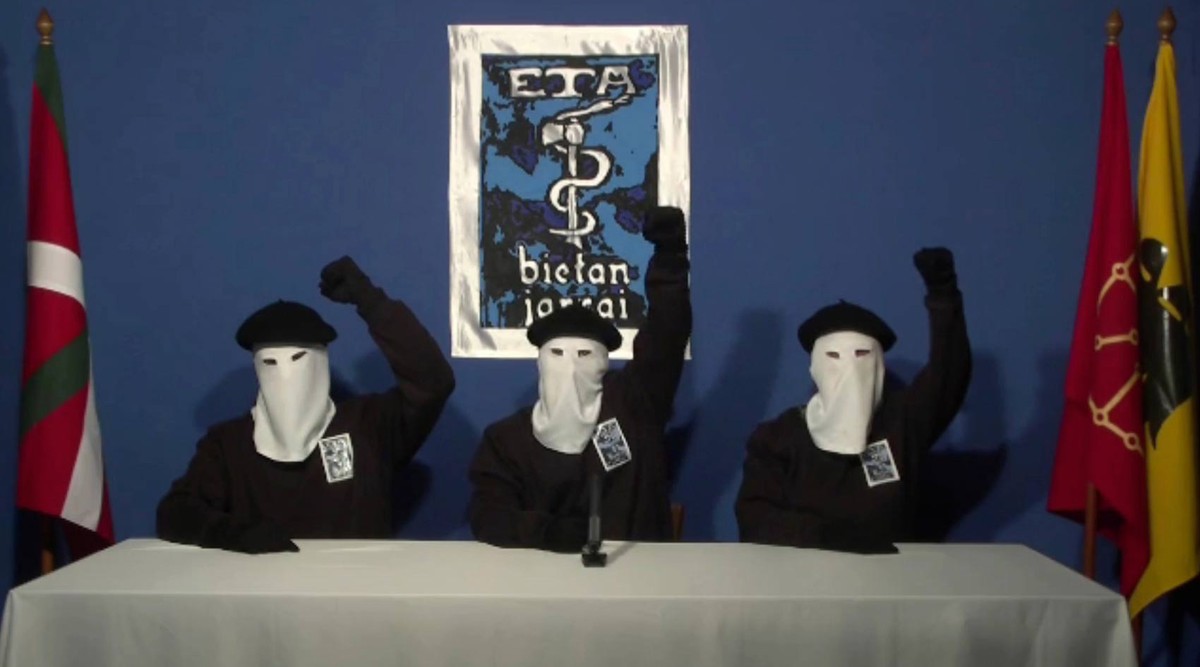 ETA pretende entregar armas que restam na organização, segundo 'Le ...