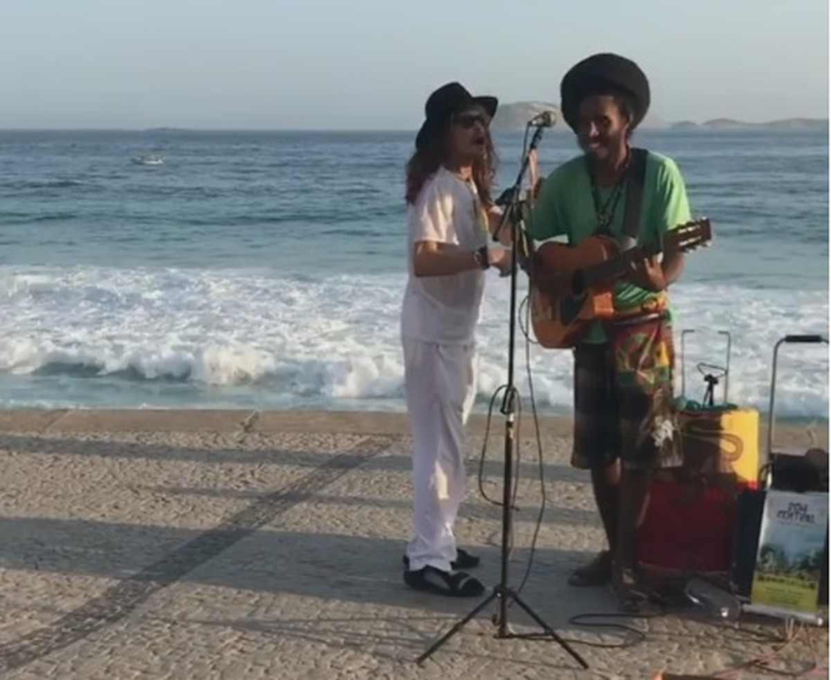 Steven Tyler, o menino do Rio: de passeios de bike até surpresa com ...