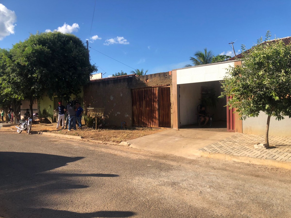Homem é Morto Com Pelo Menos Cinco Tiros Dentro De Casa Em Palmas