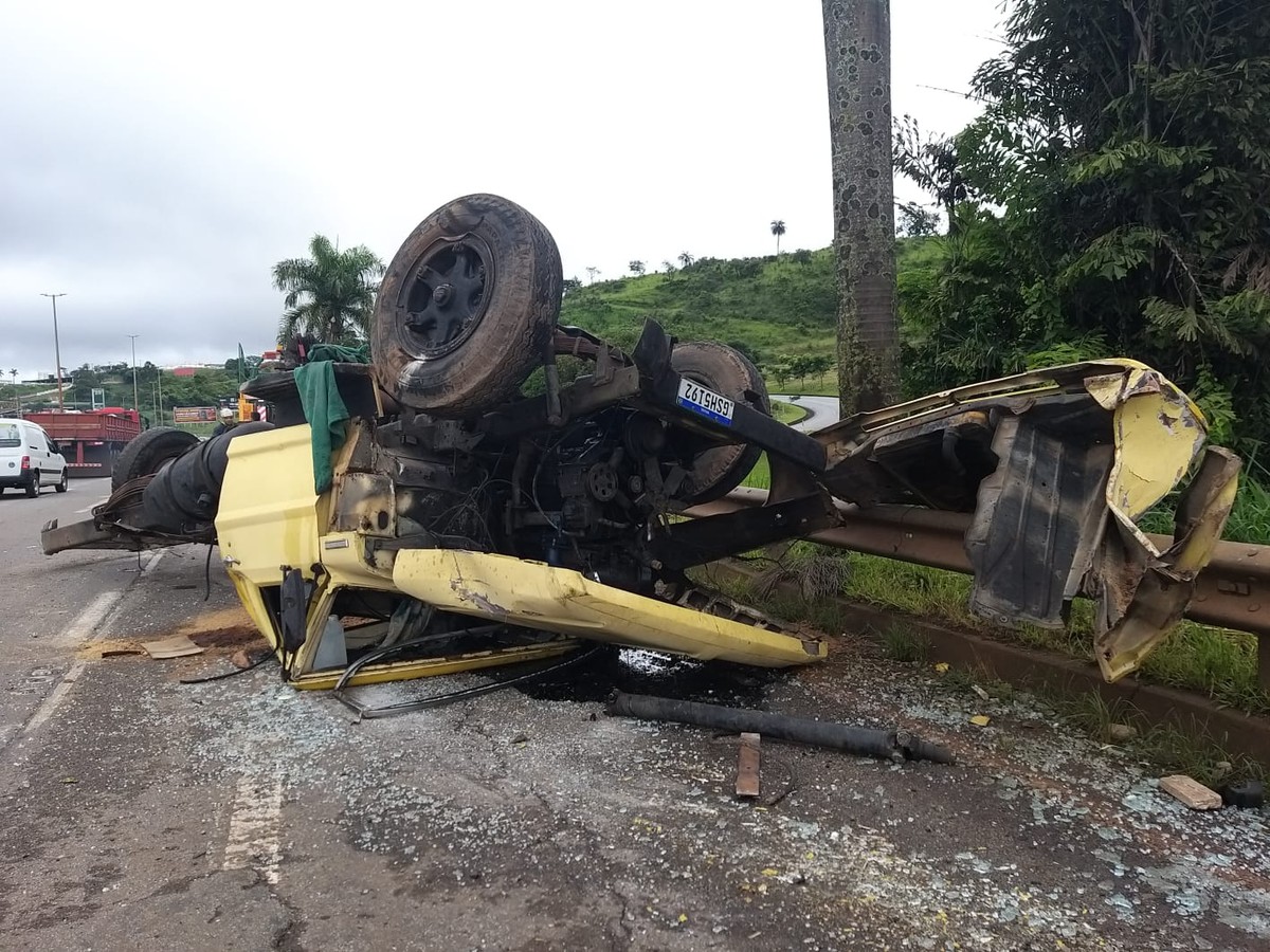 Caminhoneiro fica ferido em acidente na Rodovia Fernão Dias, em Betim, na Grande BH | Minas ...