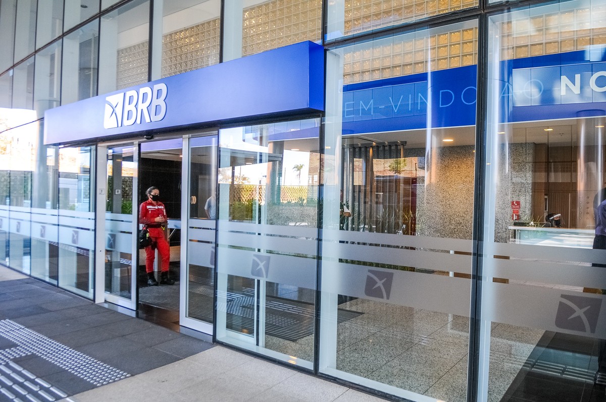 Concurso do BRB é neste domingo (14), salários chegam a R$ 10 mil ...