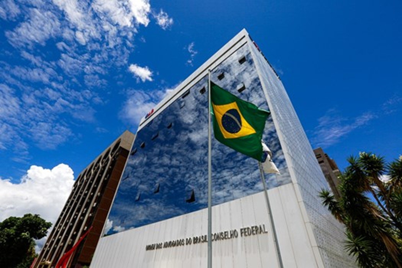 É falso site com final 'app' que oferece inscrições para exame da OAB | G1