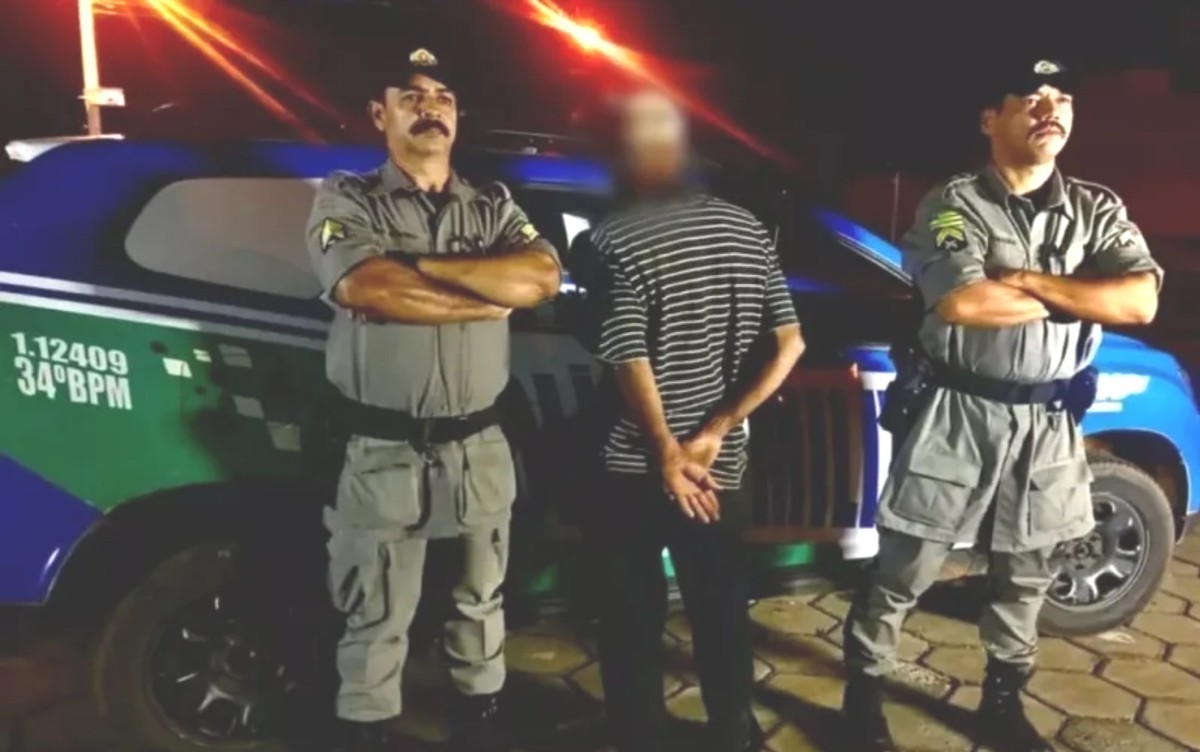 Homem é Preso Suspeito De Passar A Mão Nas Partes íntimas Da Mãe