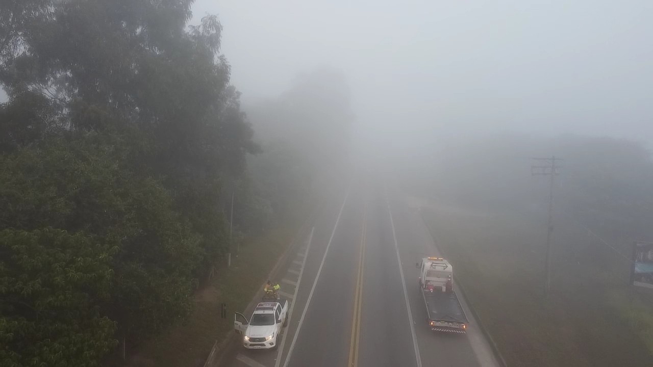Entenda o que é neblina e por que a condição é tão comum nesta época do ano