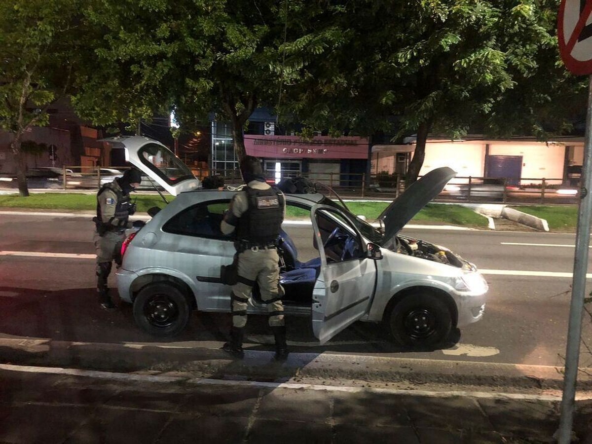 Dupla é Presa Suspeita De Praticar Assaltos Na Gruta E No Farol Em