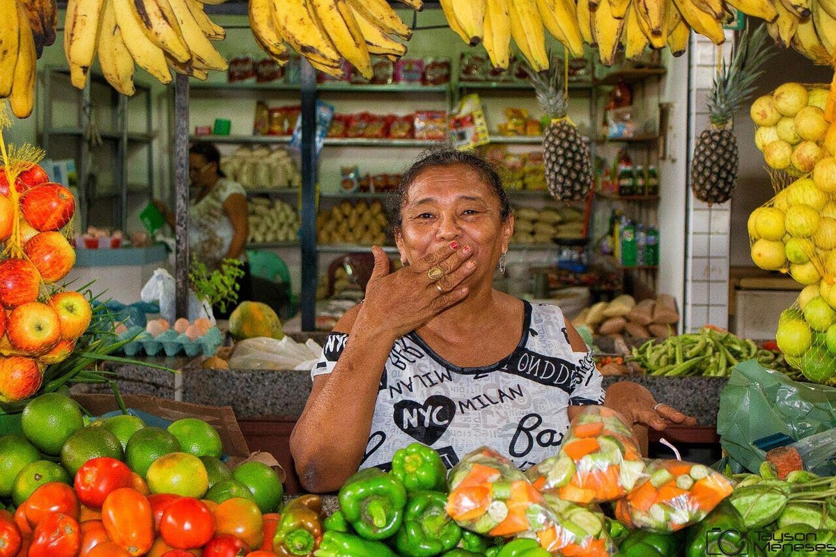 Feirantes são fotografadas e ganham exposição em mercado público do PI ...