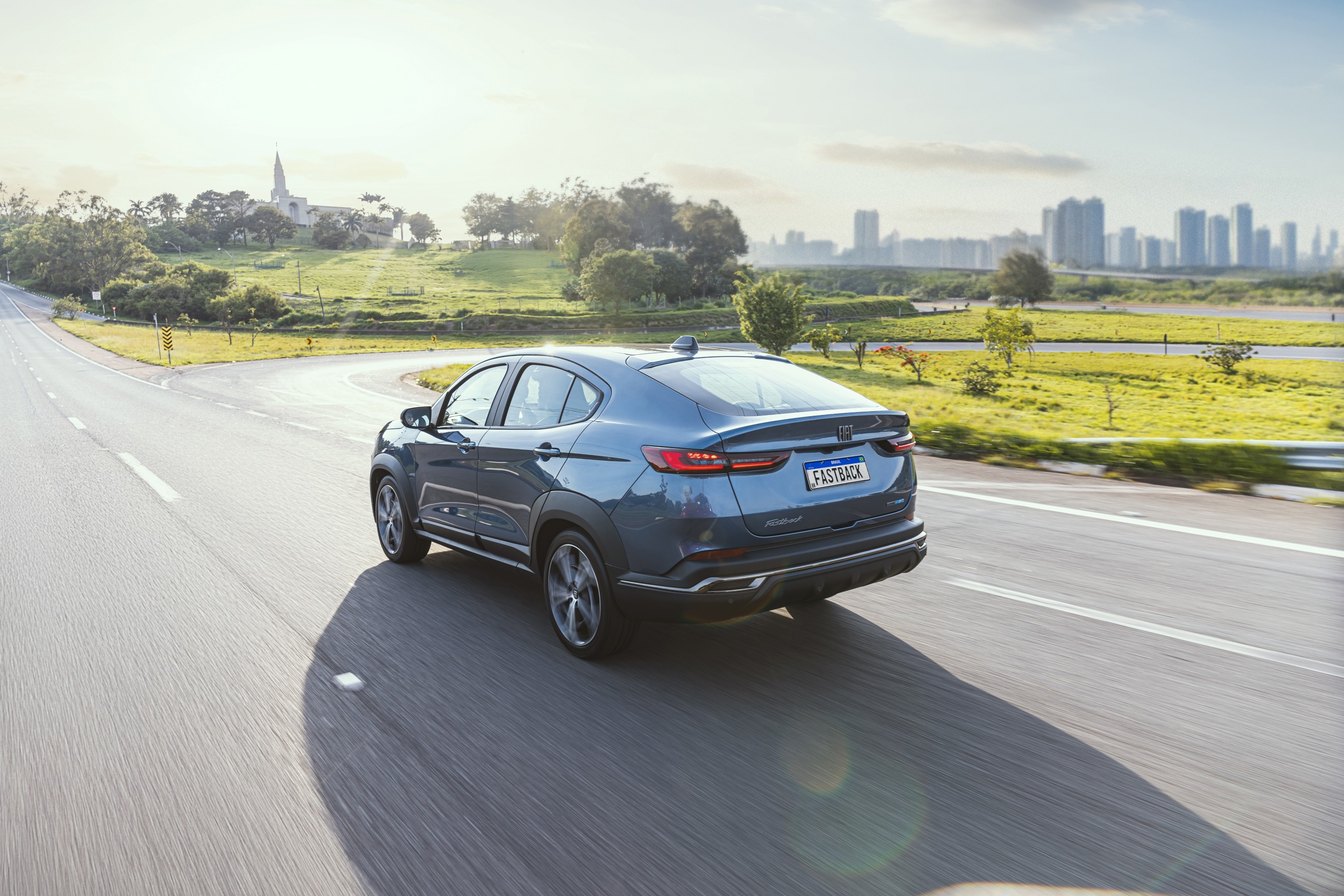 VÍDEO: Fiat Pulse e Fastback agora são híbridos, mas valem a pena? Veja ...
