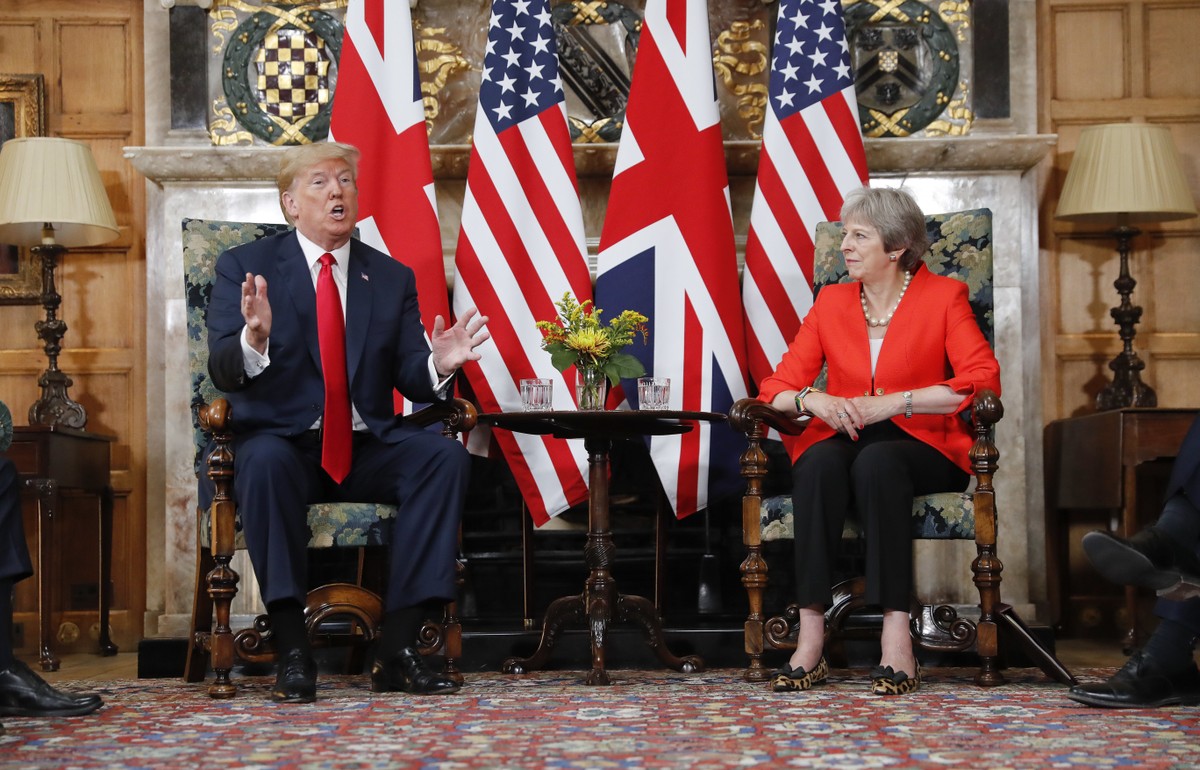 Trump encontra May após críticas sobre plano da premiê para Brexit ...