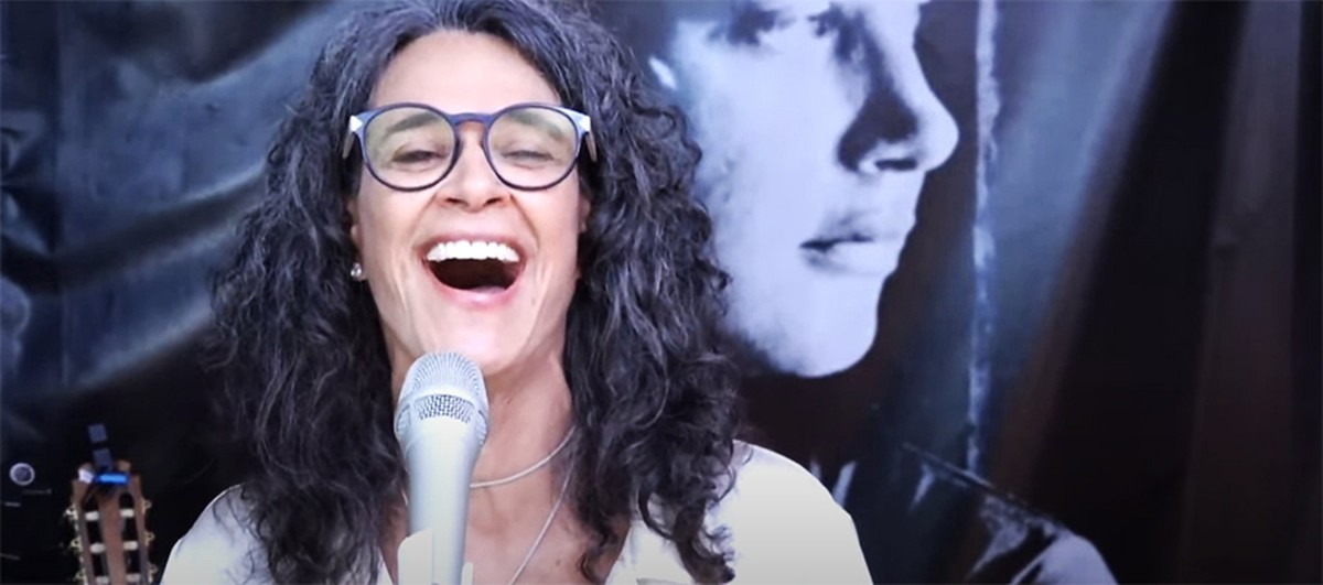 Simone retoma live com samba inédito composto com Zélia Duncan | Blog ...