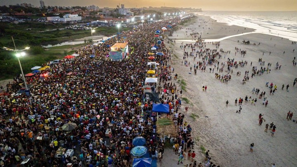Fabrícia, banda Argumento, Pepê Junior e Cortejo de Blocos animam ...