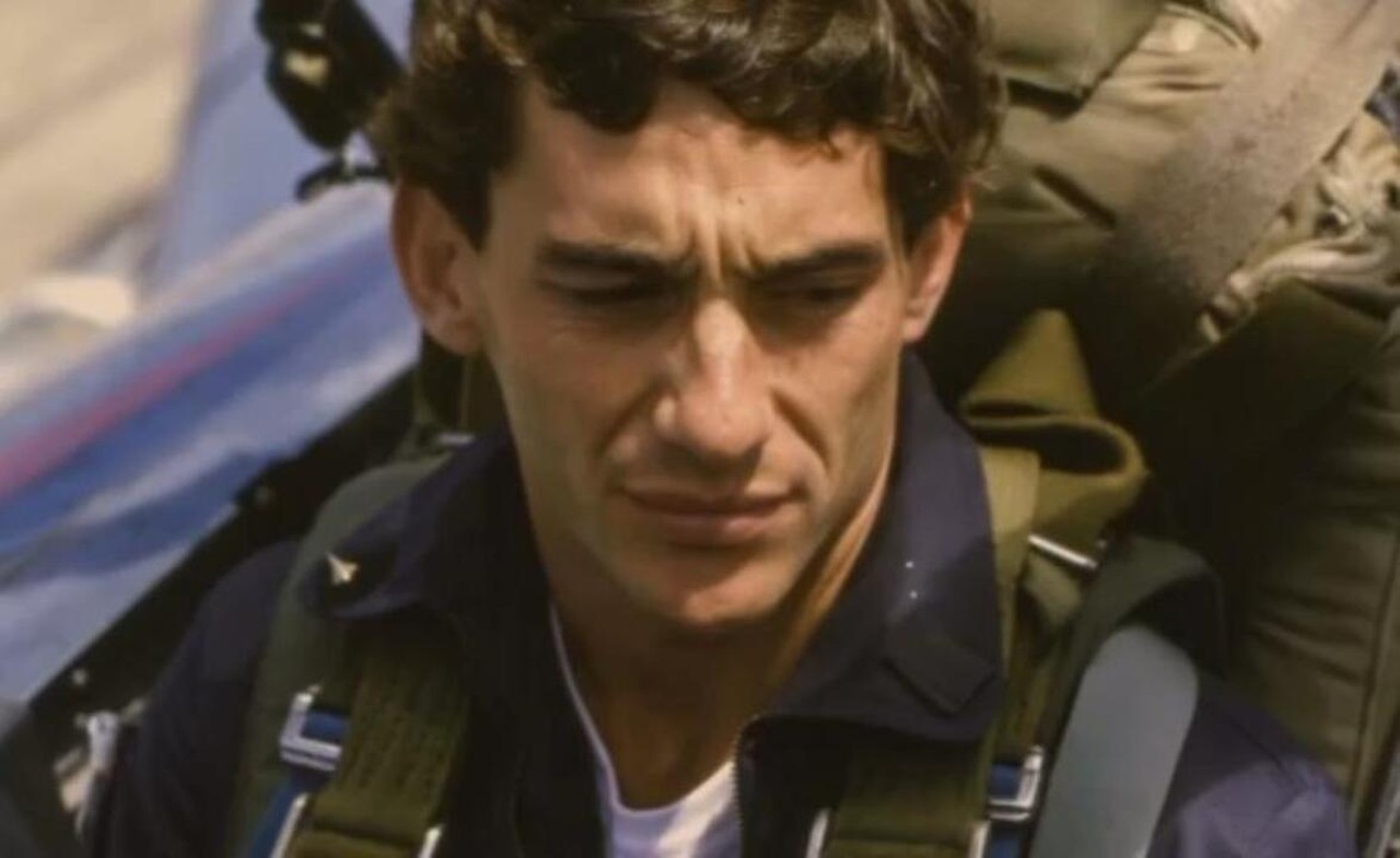 VÍDEO: Apaixonado por velocidade, Senna voou em caça da FAB após 1º ...