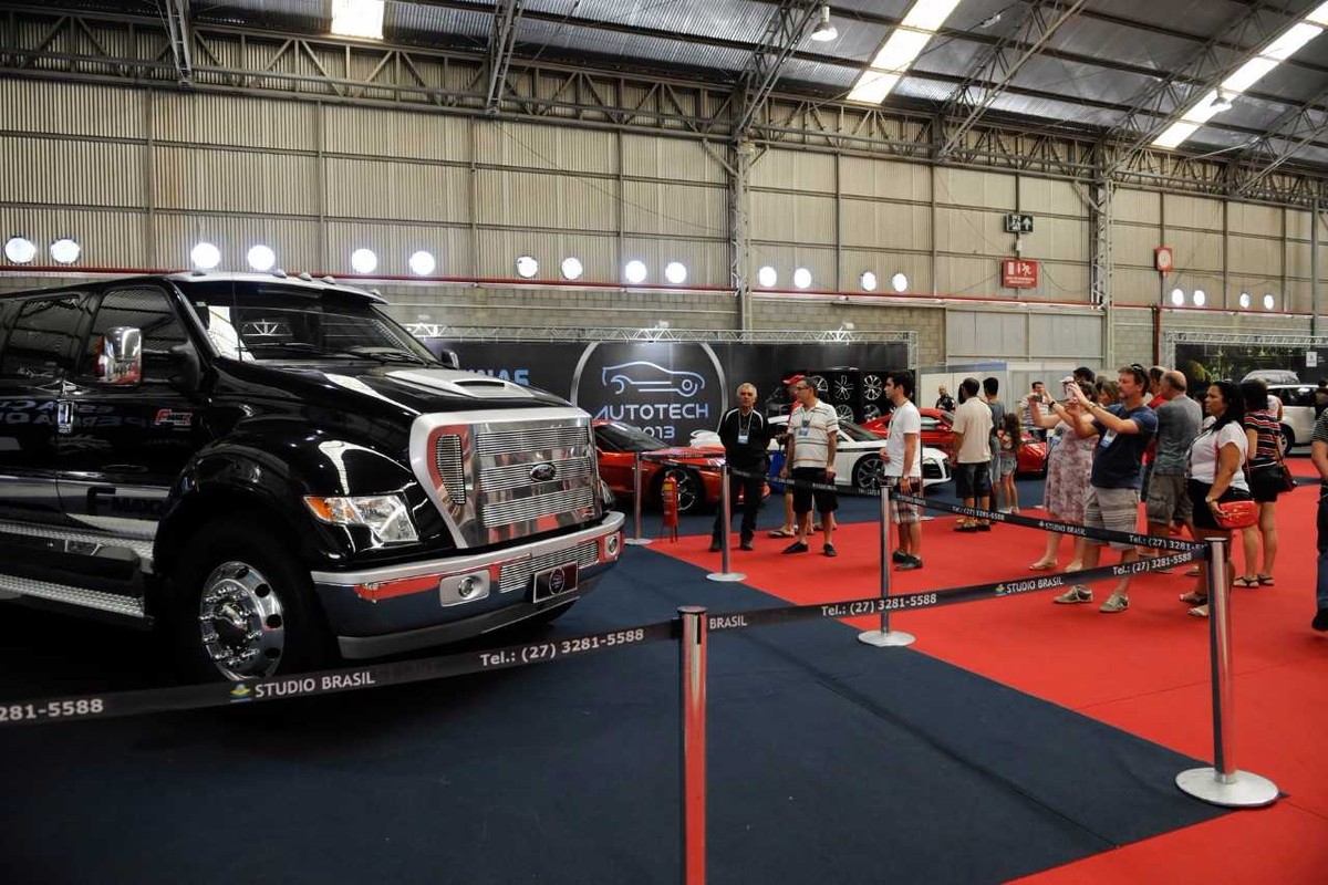 Feira Autotech 2017 traz novidades e ofertas de automóveis a Vitória