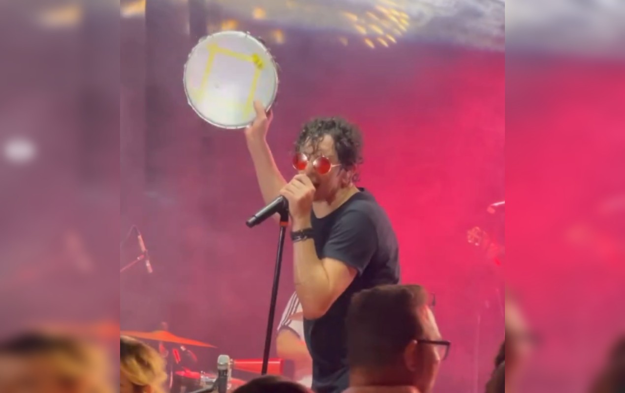 San Dami, ex-vocalista do 'Sambô', faz show gratuito em Boituva