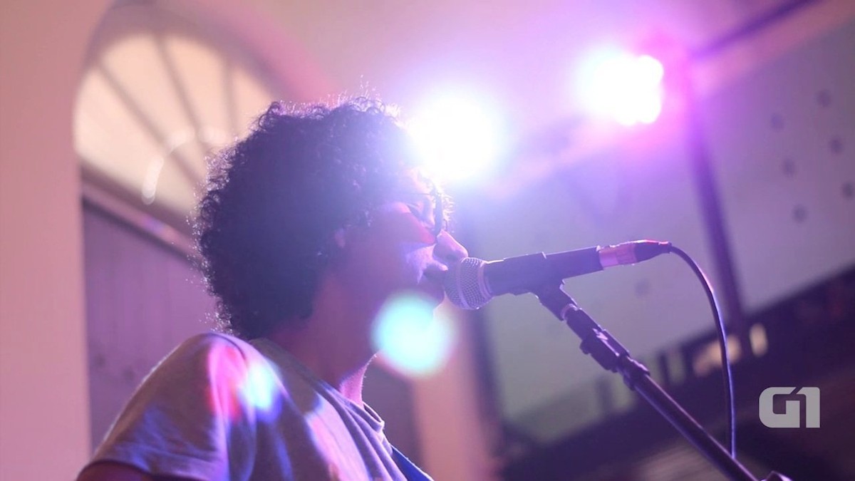 Wister completa 10 anos de 'carreira por acaso' com álbum vintage e ...