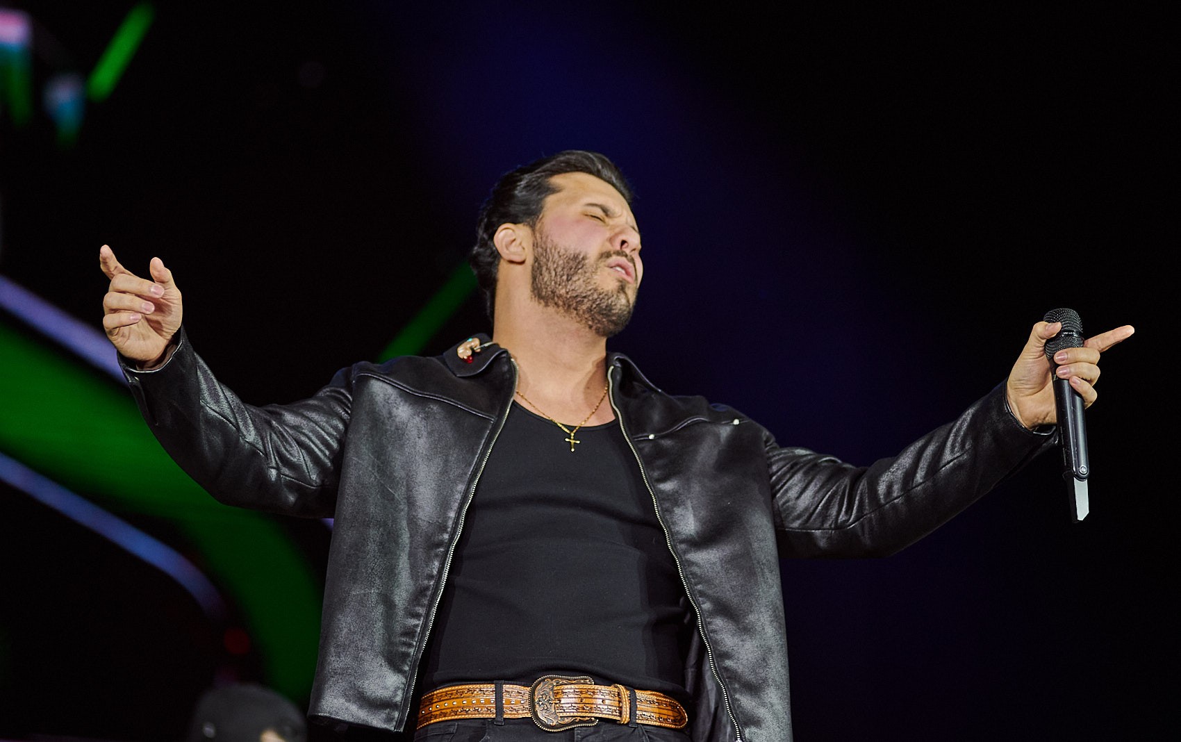 Murilo Huff aposta em feats e 'ao vivão' na sua estreia no Ribeirão Rodeo Music | Ribeirão Rodeo ...