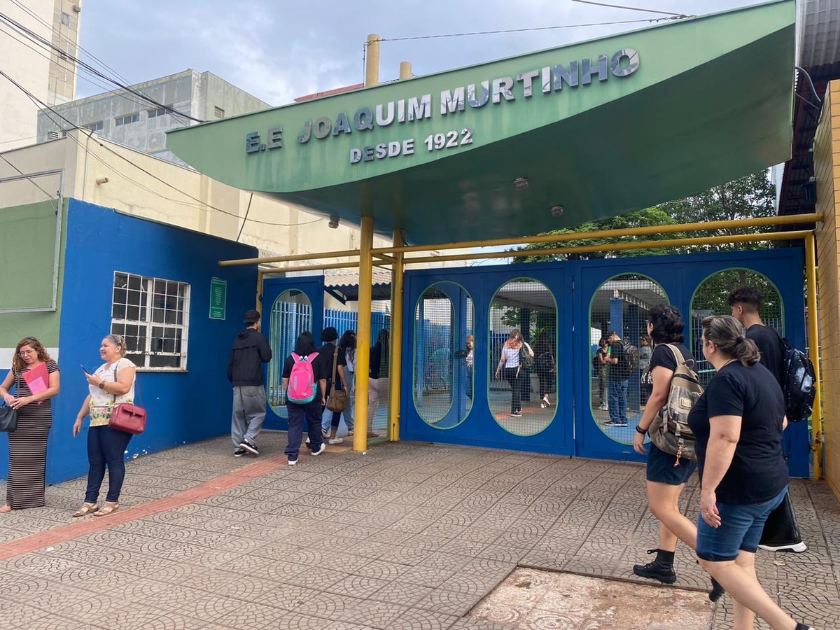 Entusiasmados, alunos da rede estadual de educação iniciam ano letivo ...