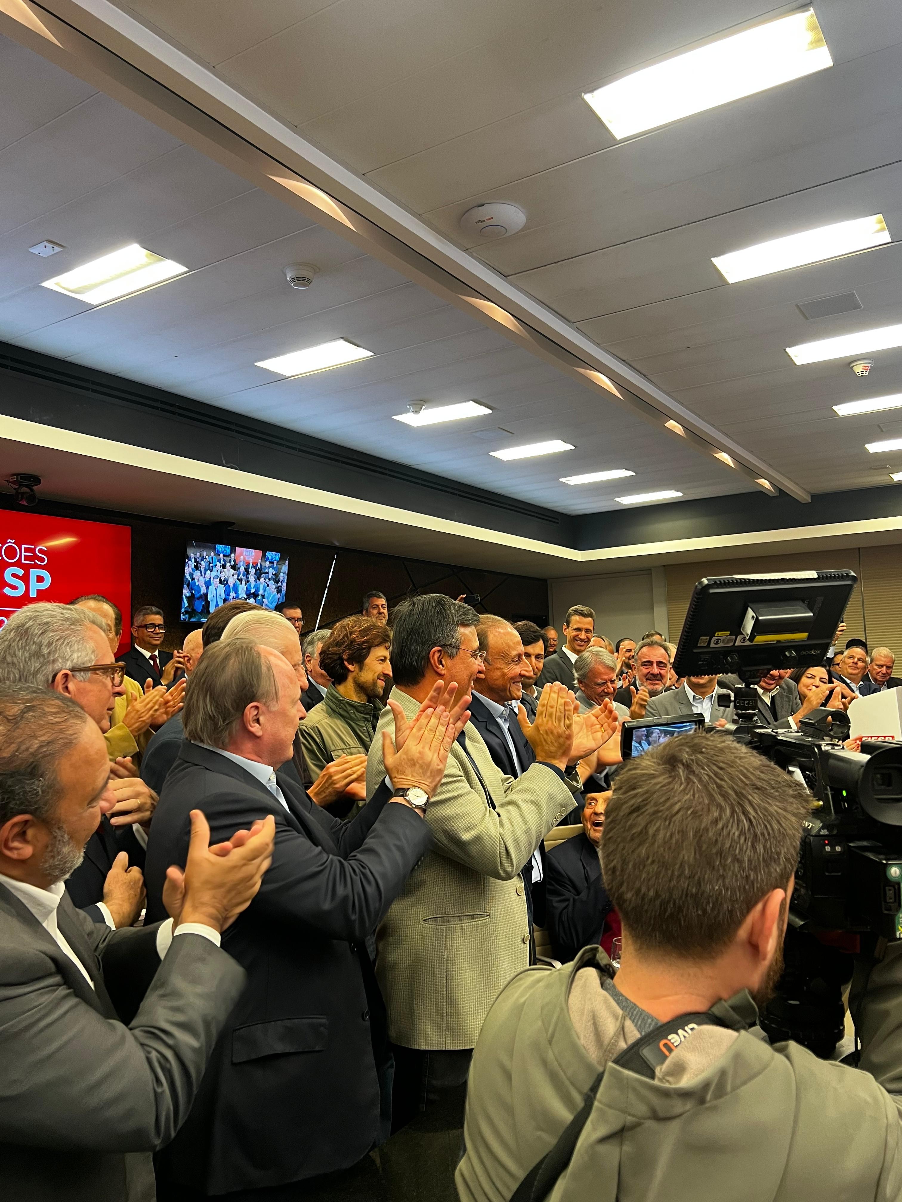Paulo Skaf é eleito presidente da Fiesp pela 5ª vez diante da crise do ...