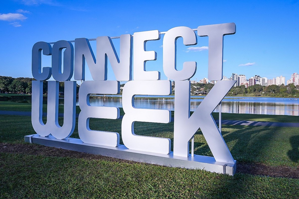 Pontos turísticos de Curitiba iluminados para receber o Connect Week ...