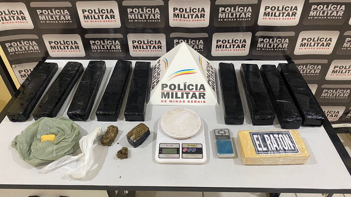Batida policial termina com 10 kg de drogas apreendidas e homem preso em Muriaé | Zona da Mata | G1