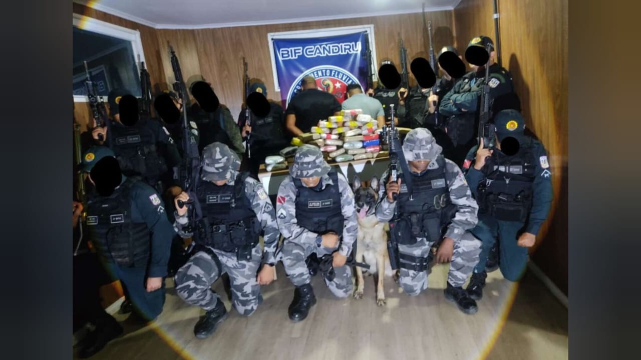 Base fluvial Candiru apreende quase 50kg de drogas em embarcação que ...