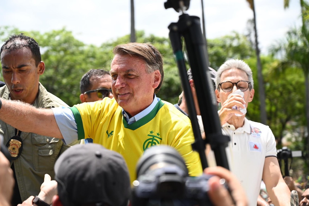 Bolsonaro faz campanha em Minas Gerais na véspera do segundo turno das ...