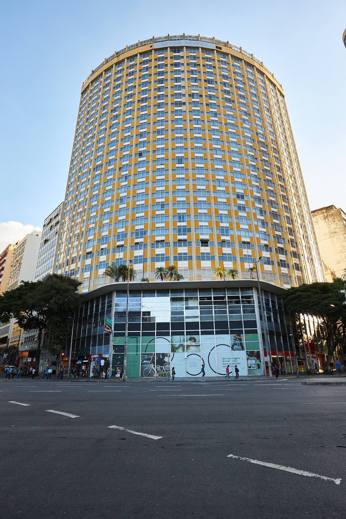 Fechado desde 2018, antigo Othon vai se tornar prédio de apartamentos | G1