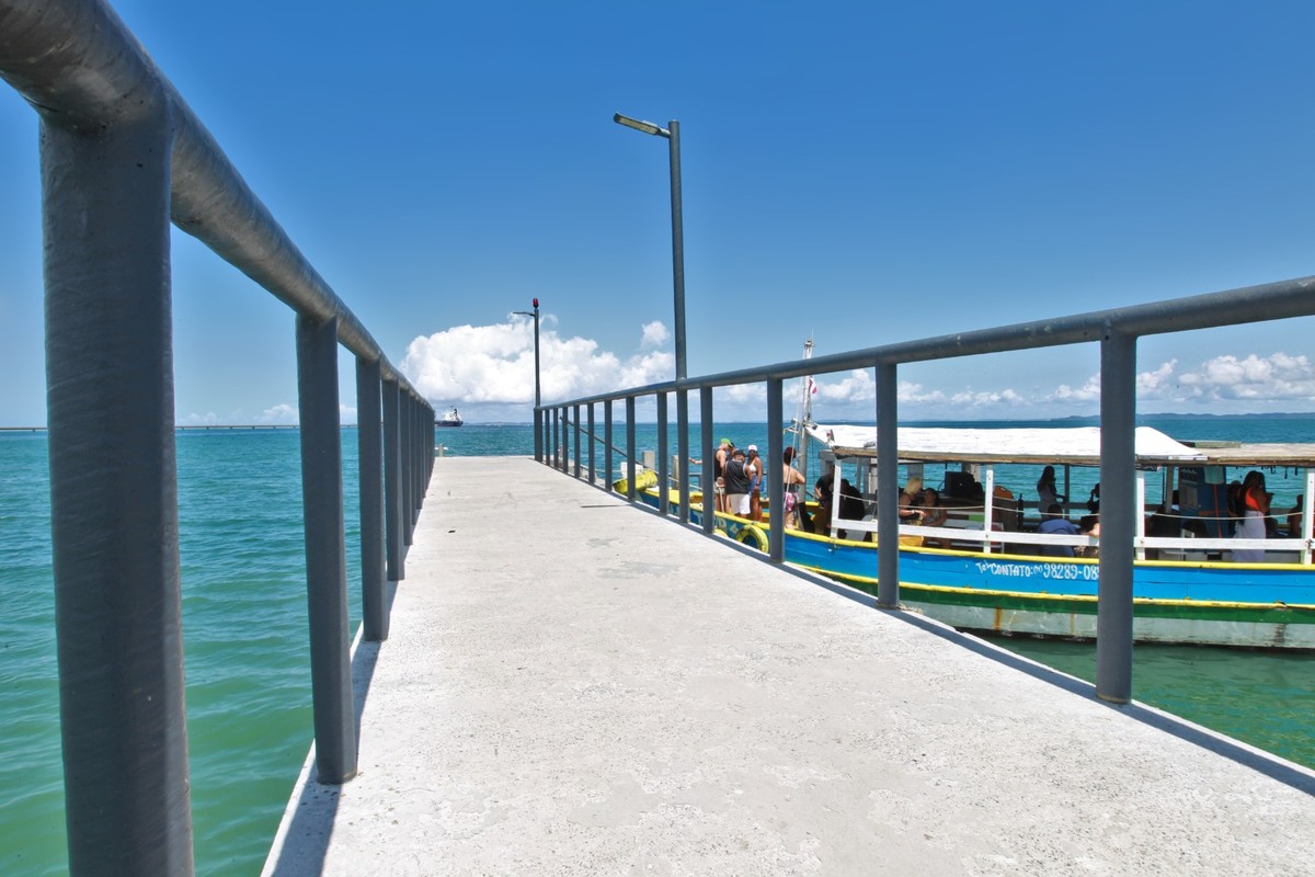 Após obra, atracadouro de São Tomé de Paripe, no subúrbio de Salvador ...