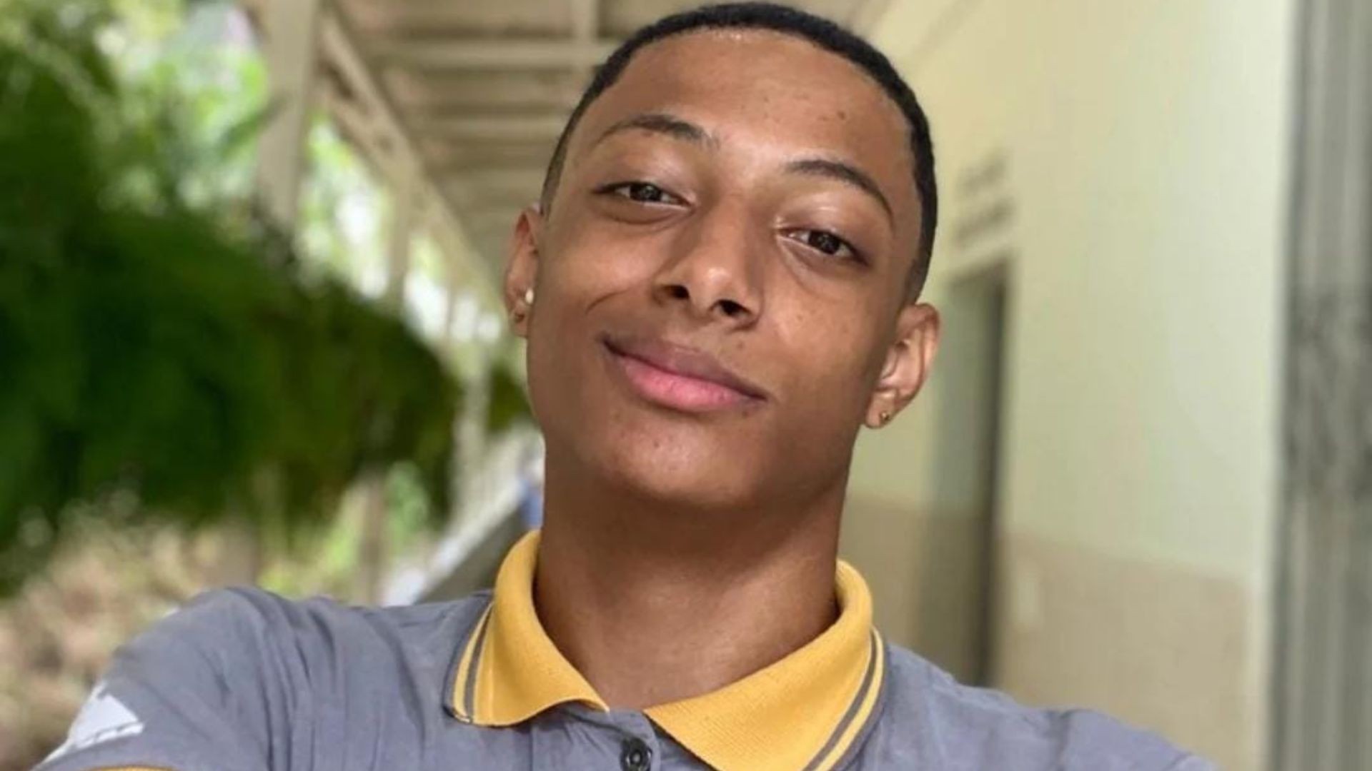Morre adolescente de bike elétrica que bateu em muro no ES | G1