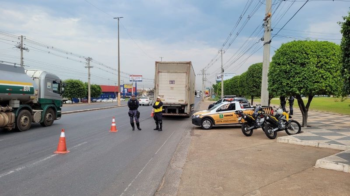Secretaria Autua 32 Motoristas De Caminhões Por Não Cumprimento De Leis