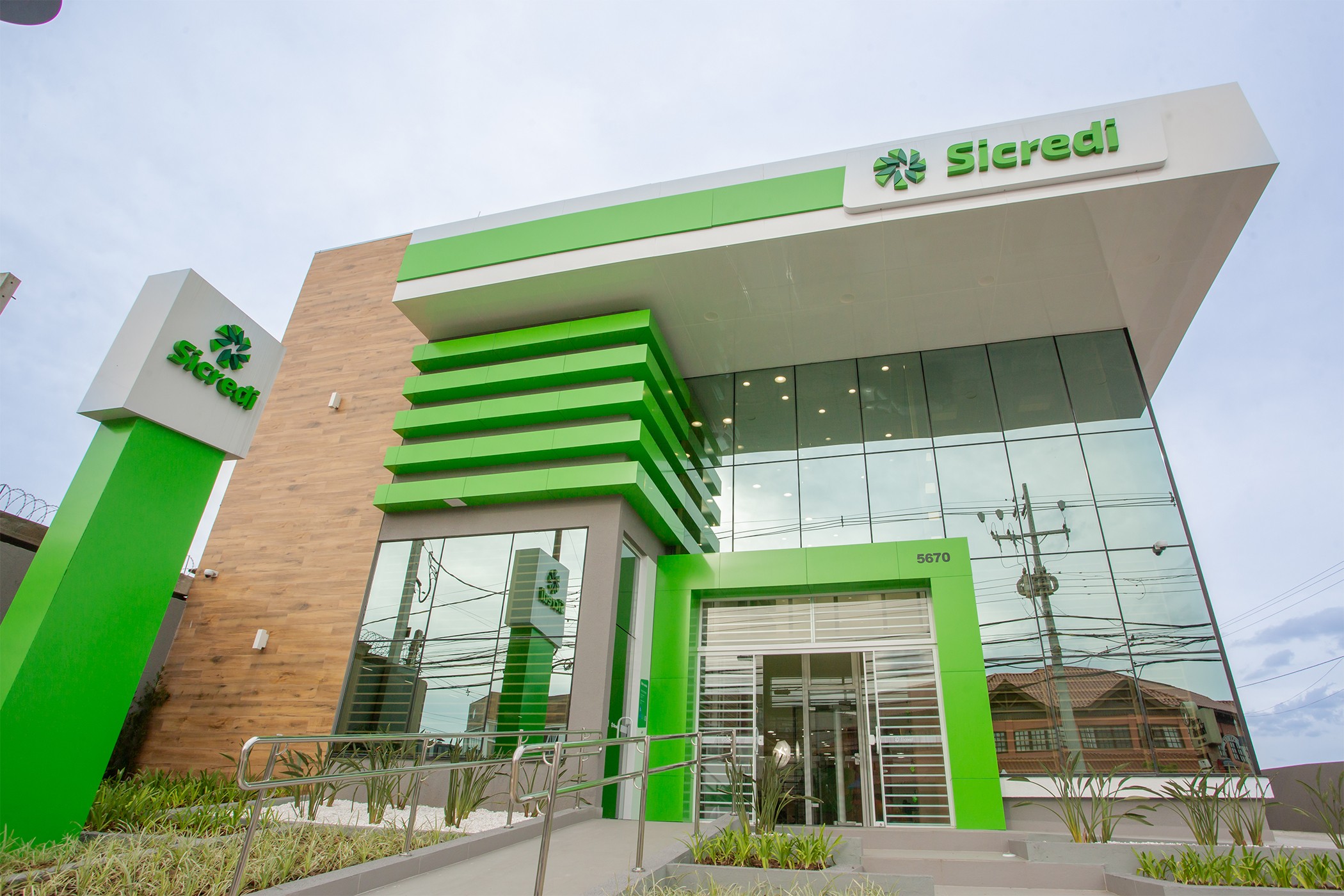 Sicredi inaugura agência no bairro de Santa Felicidade, em Curitiba ...