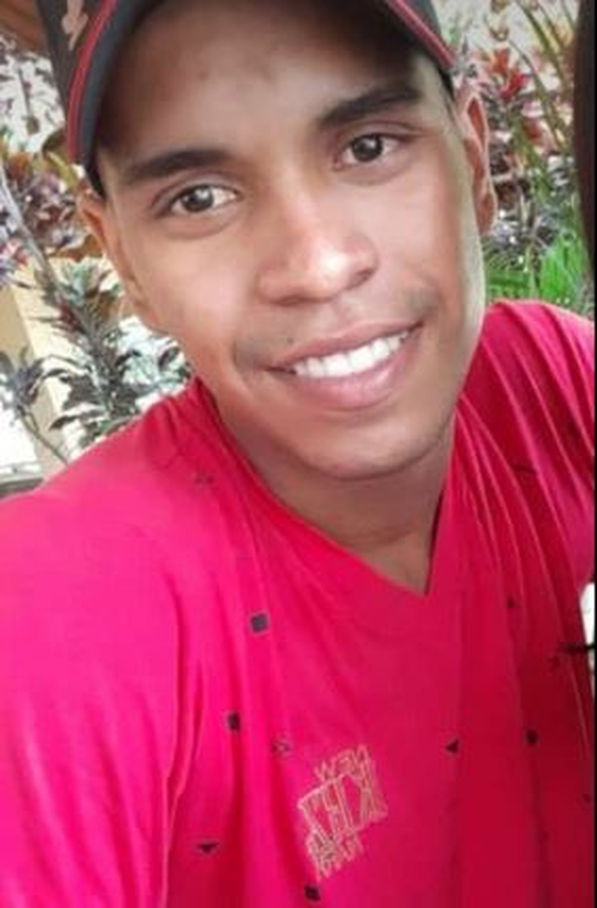 Em Rio Branco Entregador De 19 Anos é Morto Após Ser Atingido Por