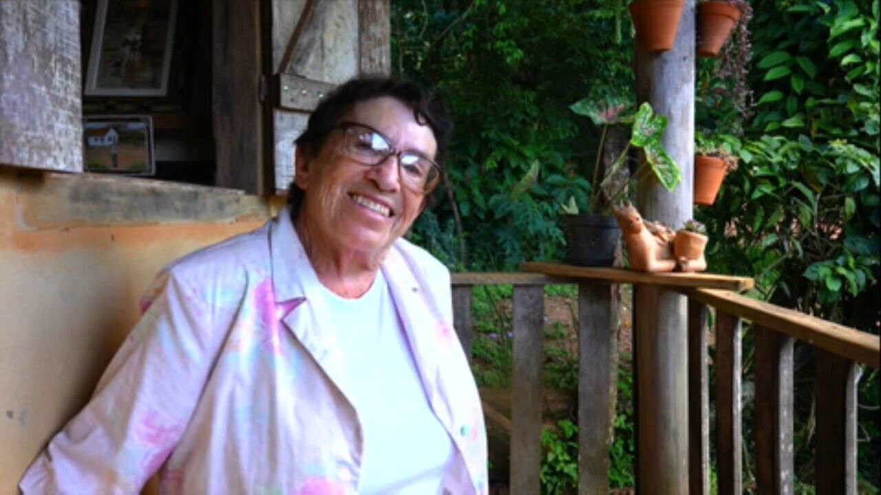 Conheça a força da Dona Rosa, compositora e artista plástica da roça ...
