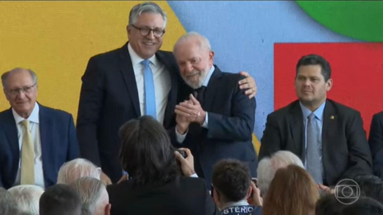 Novo ministro da Saúde diz que instalou 'UPA do Padilha' no Congresso ...