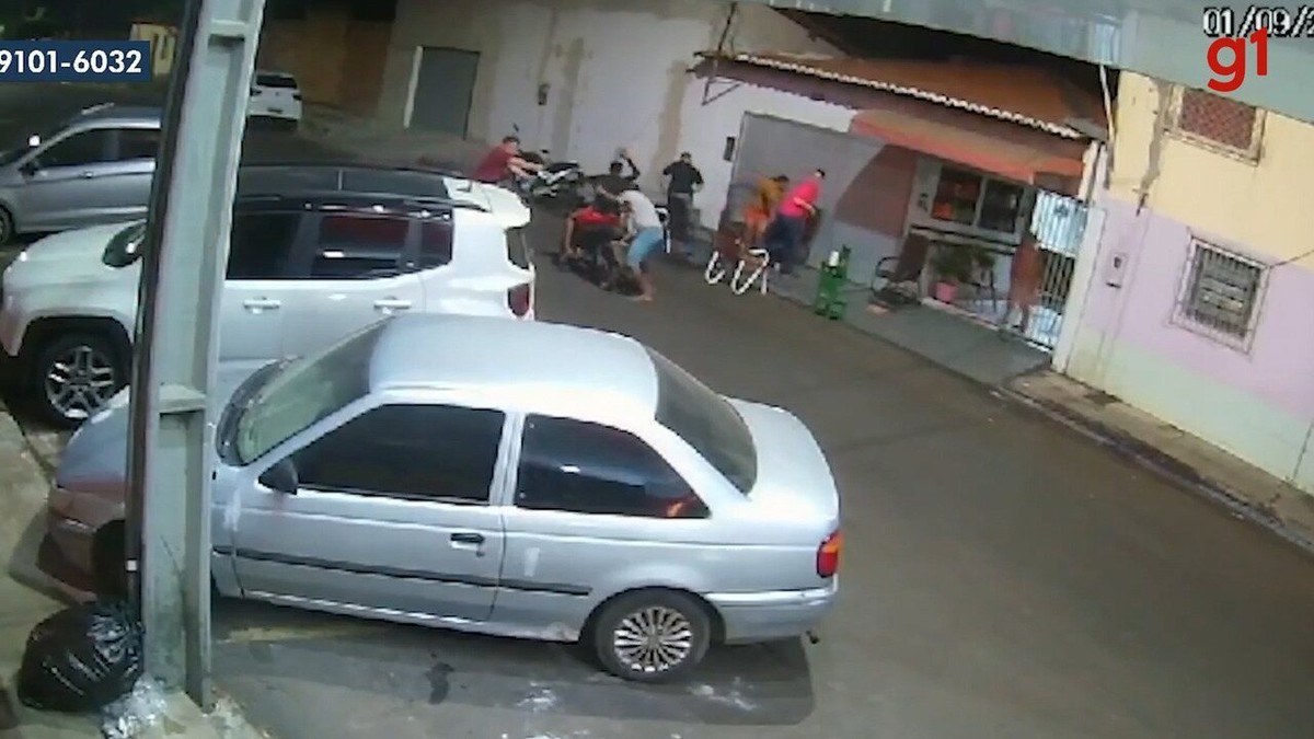 VÍdeo Homem é Baleado Por Pm à Paisana Ao Tentar Assaltar Família Em