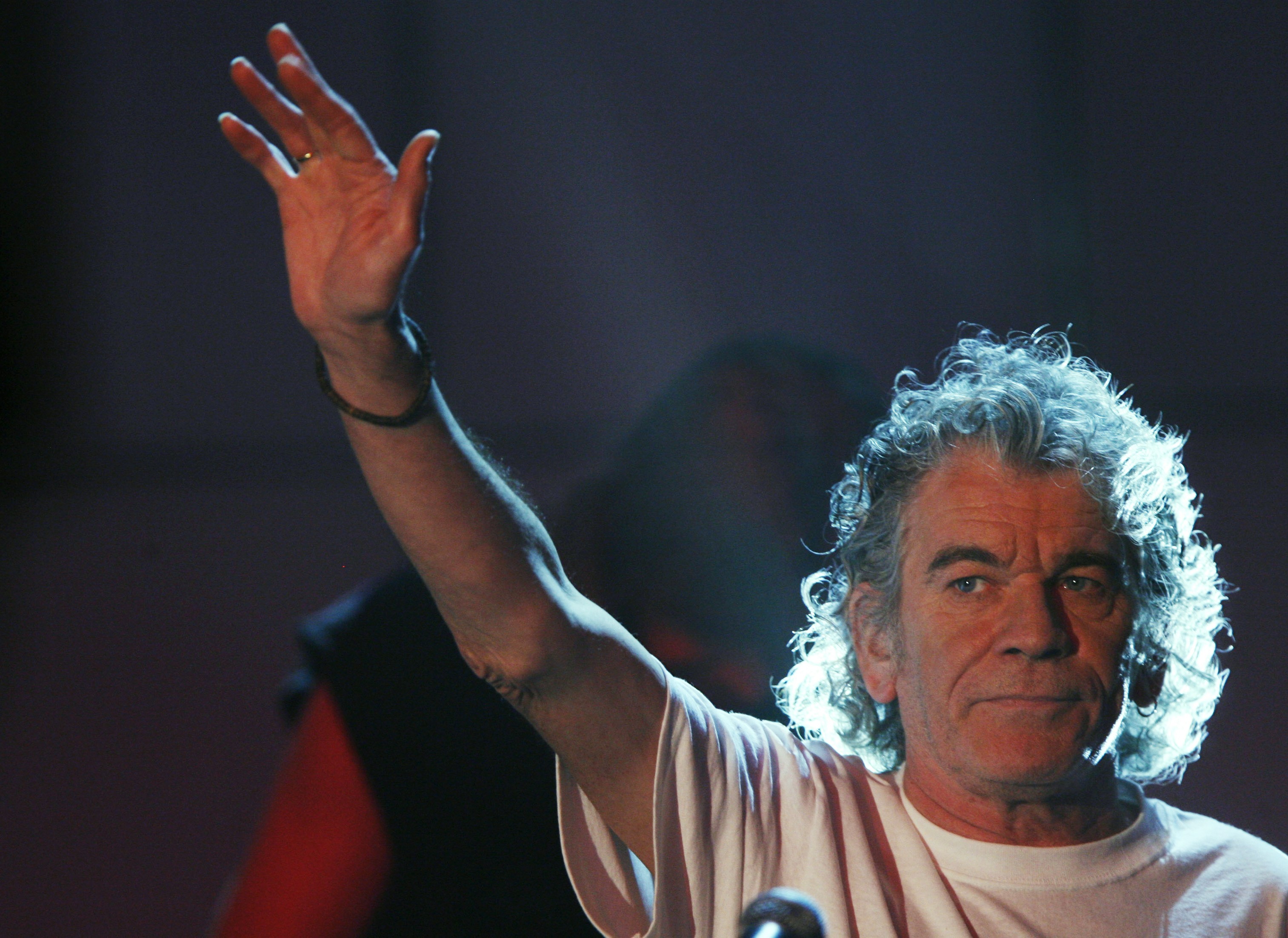 Dan McCafferty, vocalista original da banda Nazareth, morre aos 76 anos ...