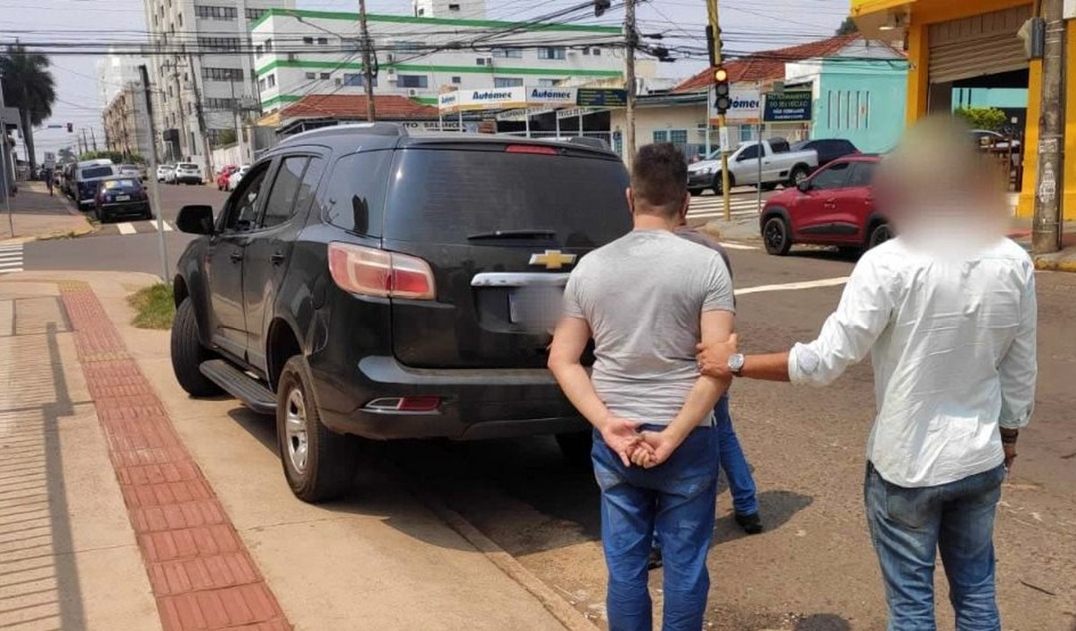 Homem Condenado Por Estuprar A Própria Filha é Preso Enquanto Tentava