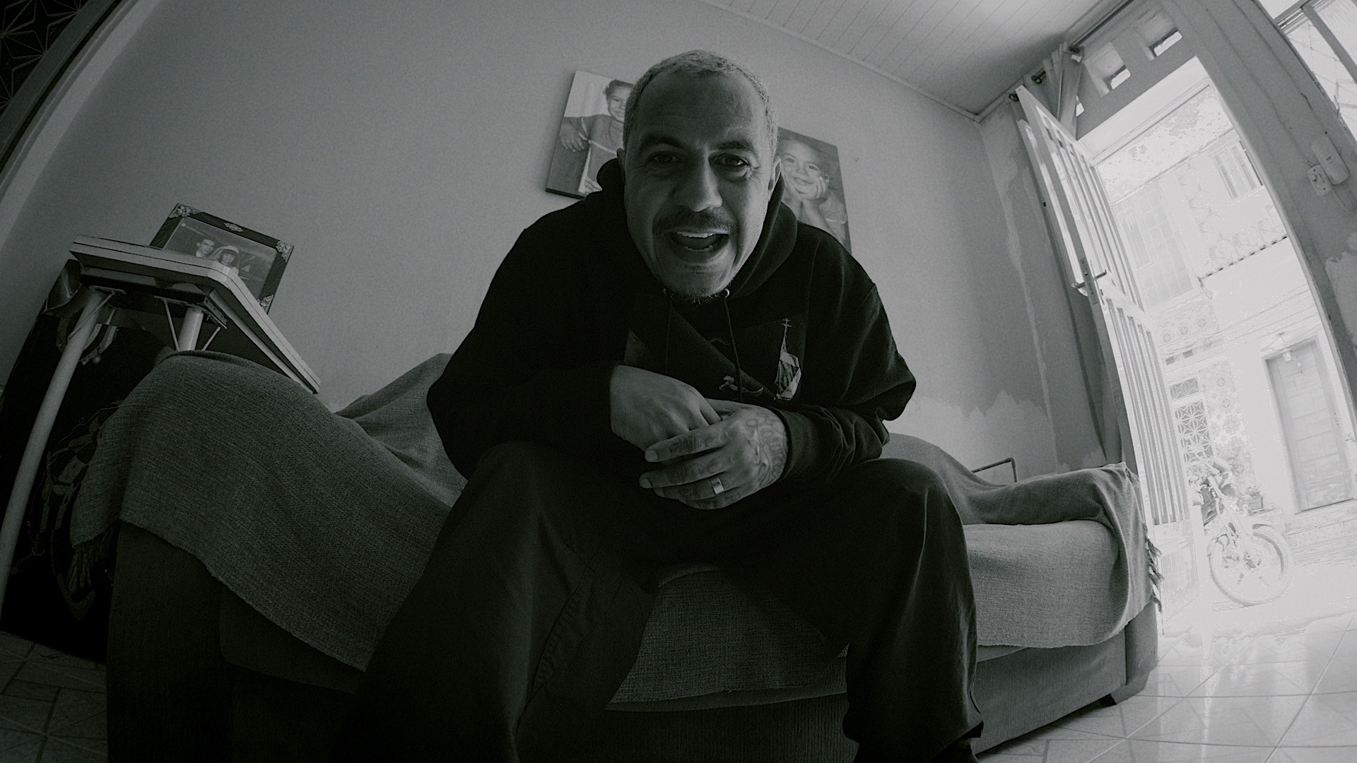 Marcelo D2 anuncia o álbum 'Iboru' e volta a misturar rap com samba no single 'Povo de fé' | G1