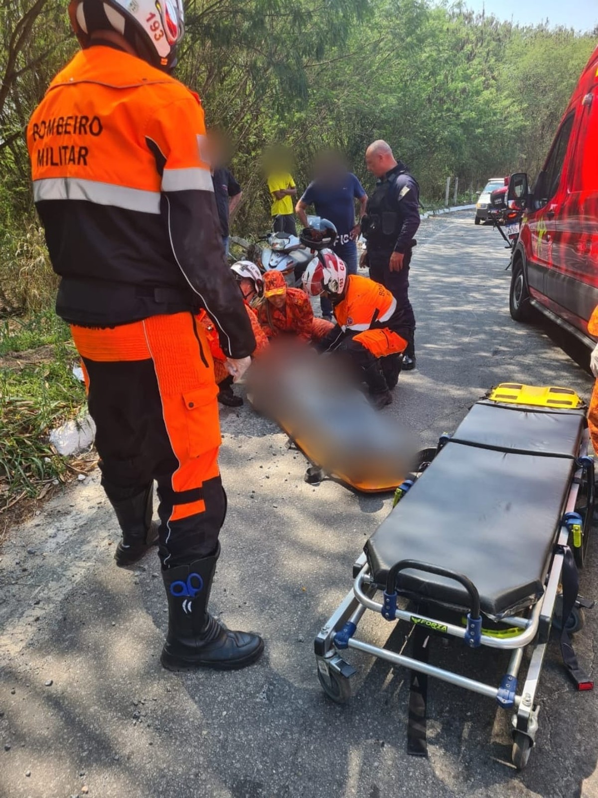 Homem entra em convulsão após cair de moto em Volta Redonda | Sul do Rio e Costa Verde | G1