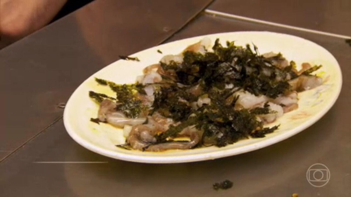 Espeto de escorpião, polvo fresco, carne de porco doce, tubarão podre e ...